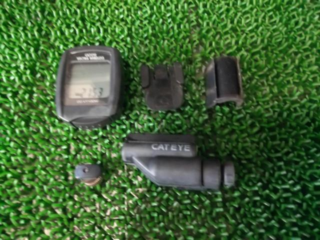 CATEYE VECTRA WIRELESS CC-VT100W サイクルコンピューター ブラック | コンピュータを通販で購入する | 中古 ...