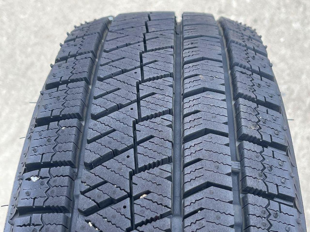 【BRIDGESTONE】 BLIZZAK VRX2 155/65R14 75Q 2024年製 1本 | カー用品 スタッドレスタイヤ 14インチスタッドレスタイヤを通販で購入する | 中古 ...