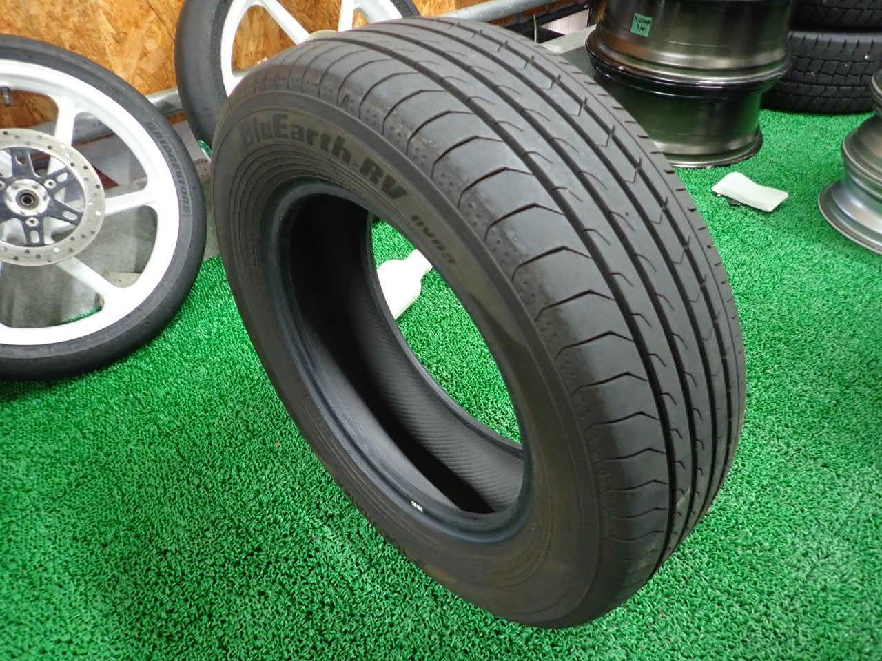 ※1本※YOKOHAMA BluEarth RV-03 195/65R15 (X10029) | カー用品 タイヤ 15インチタイヤを通販で購入する | 中古カー＆バイク用品の販売ならアップガレージ