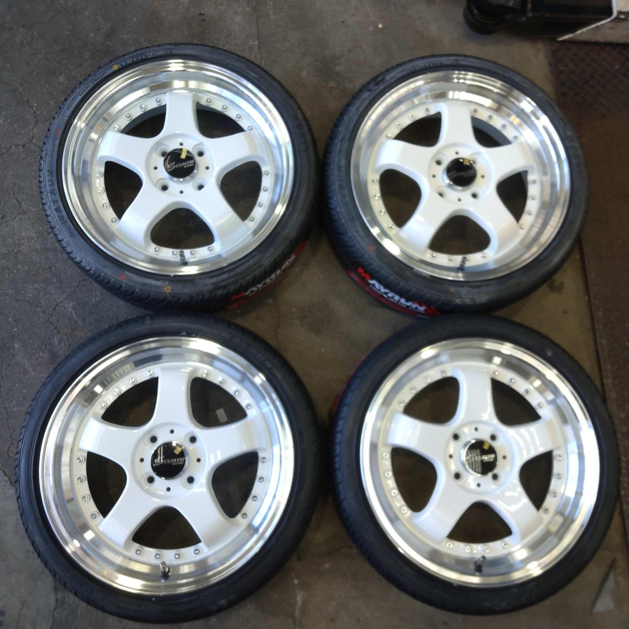 STEALTH Racing K35 WH/P + MAYRUN MRK06 | 新品 | アップガレージ 福岡新宮店 | カー用品 タイヤ ...