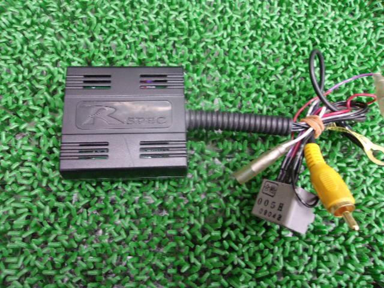 データシステム RCA005H バックカメラ接続アダプター ホンダ車用 | 中古品 | アップガレージ 福岡飯塚店 | カー用品 カーAVアクセサリー その他カーAVアクセサリーを通販で購入 ...