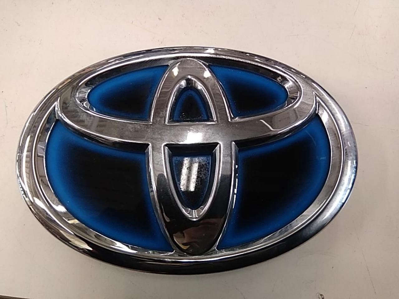 TOYOTAトヨタ プリウス フロントバンパー エンブレム 75311-47011 75310-47010 75310-47030 SA ...