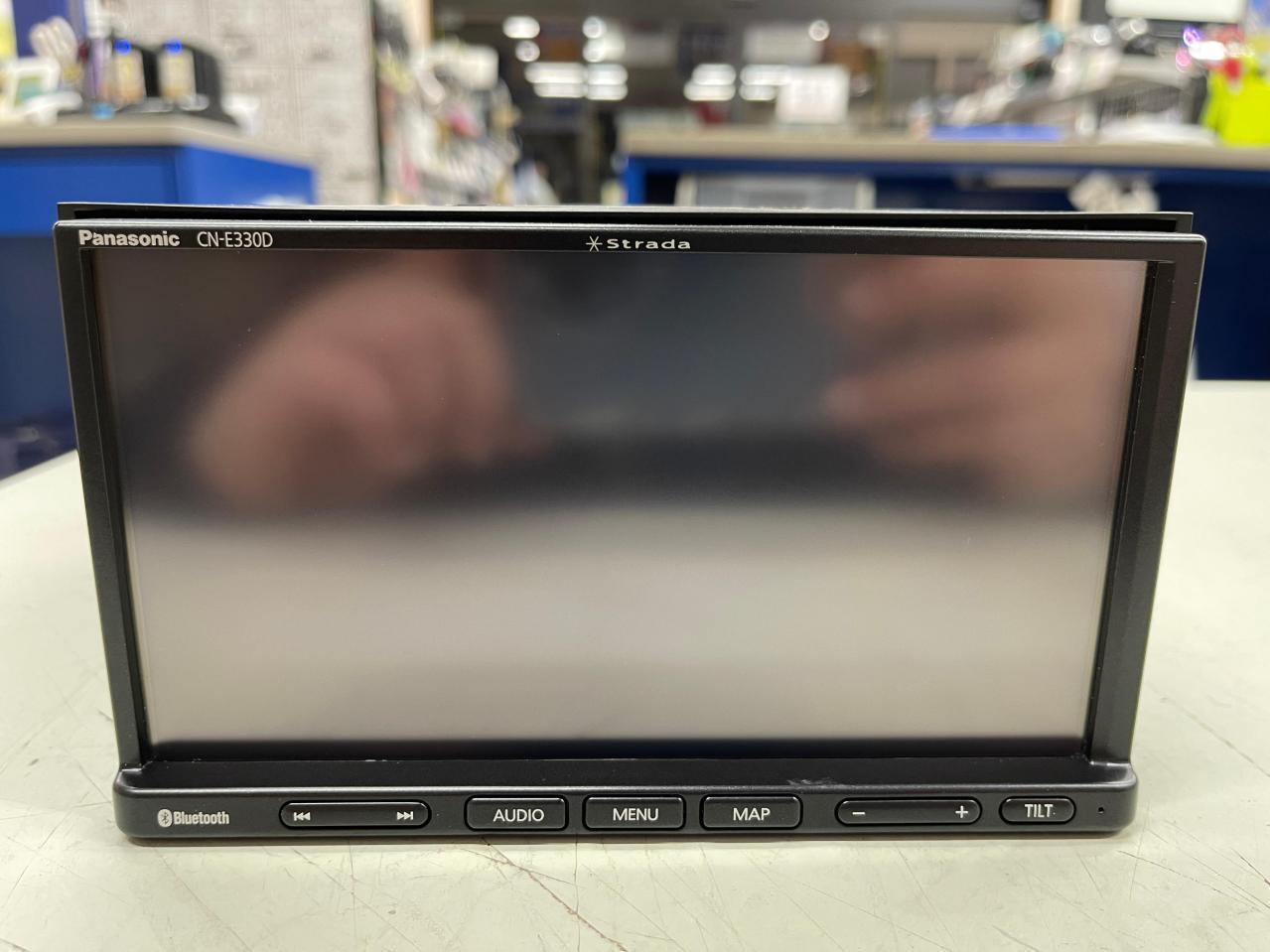 Panasonic CN-E330D | カー用品 カーナビ(地デジ） AV一体メモリーナビ（地デジ）を通販で購入する | 中古カー＆バイク用品の販売ならアップガレージ