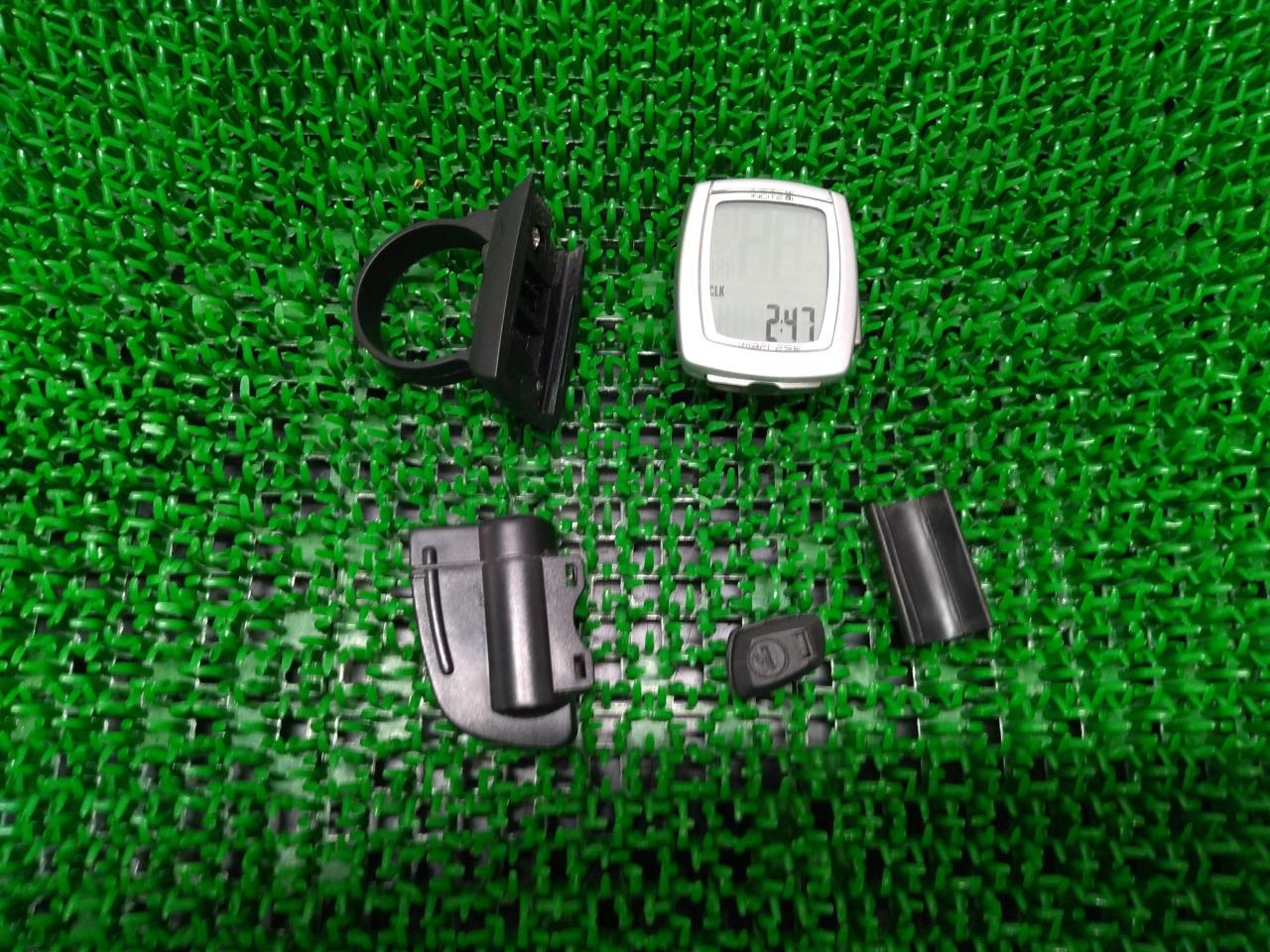 ※マウント割れ有り TREK INCITE 9I サイクルコンピューター | コンピュータを通販で購入する | 中古自転車・自転車パーツを購入 ...