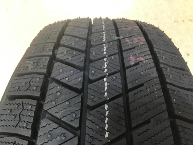 BRIDGESTONE(ブリヂストン) BLIZZAK VRX3(185/60R15)4本 | カー用品 スタッドレスタイヤ 15インチスタッドレスタイヤを通販で購入する | 中古カー＆バイク ...