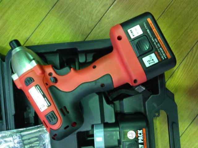 E-Value 電動 インパクトドライバー 12V EI-1220L 充電式 電動工具 インパクトドライバ | カー用品 その他(カー用品) その他カー用品を通販で購入する | 中古カー ...