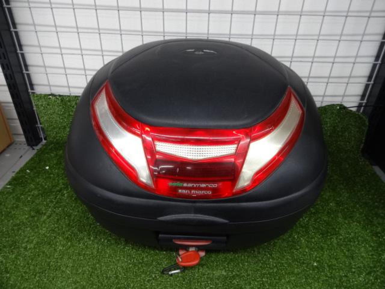 【GIVI】リアキャリアボックス 30L 奥行40cm×幅41cm高さ300cm | バイク用品 ツーリング用品 BOX(二輪)を通販で購入する | 中古カー＆バイク用品の販売ならアップガレージ