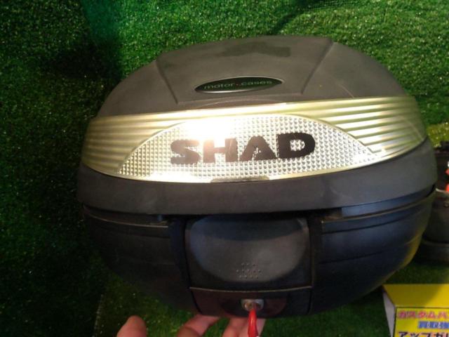 【SHAD】SH29 汎用トップケース 容量:29L | バイク用品 ツーリング用品 BOX(二輪)を通販で購入する | 中古カー＆バイク用品 ...