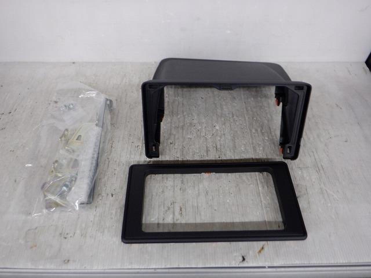 値下げしました! TOYOTA オーディオ取付キット(08606-B1160) | カー用品 カーAVアクセサリー その他カーAVアクセサリーを通販で購入する | 中古カー＆バイク用品の販売 ...