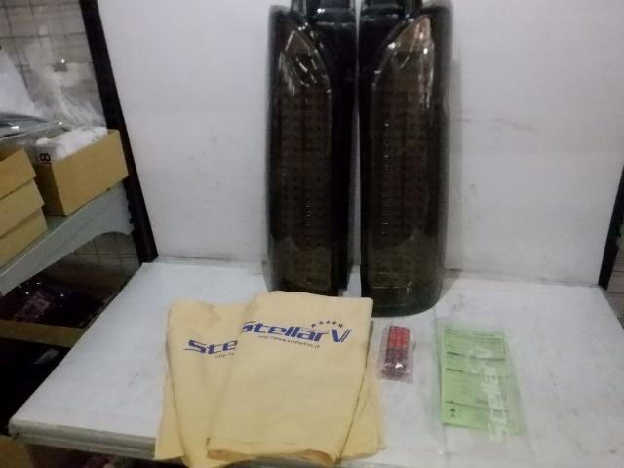 Stellar V プレミアムクオリティ フルLEDテールランプ【THAS-TN-20】 | カー用品 ボディパーツ テールレンズを通販で購入する | 中古カー＆バイク用品の販売ならアップガレージ