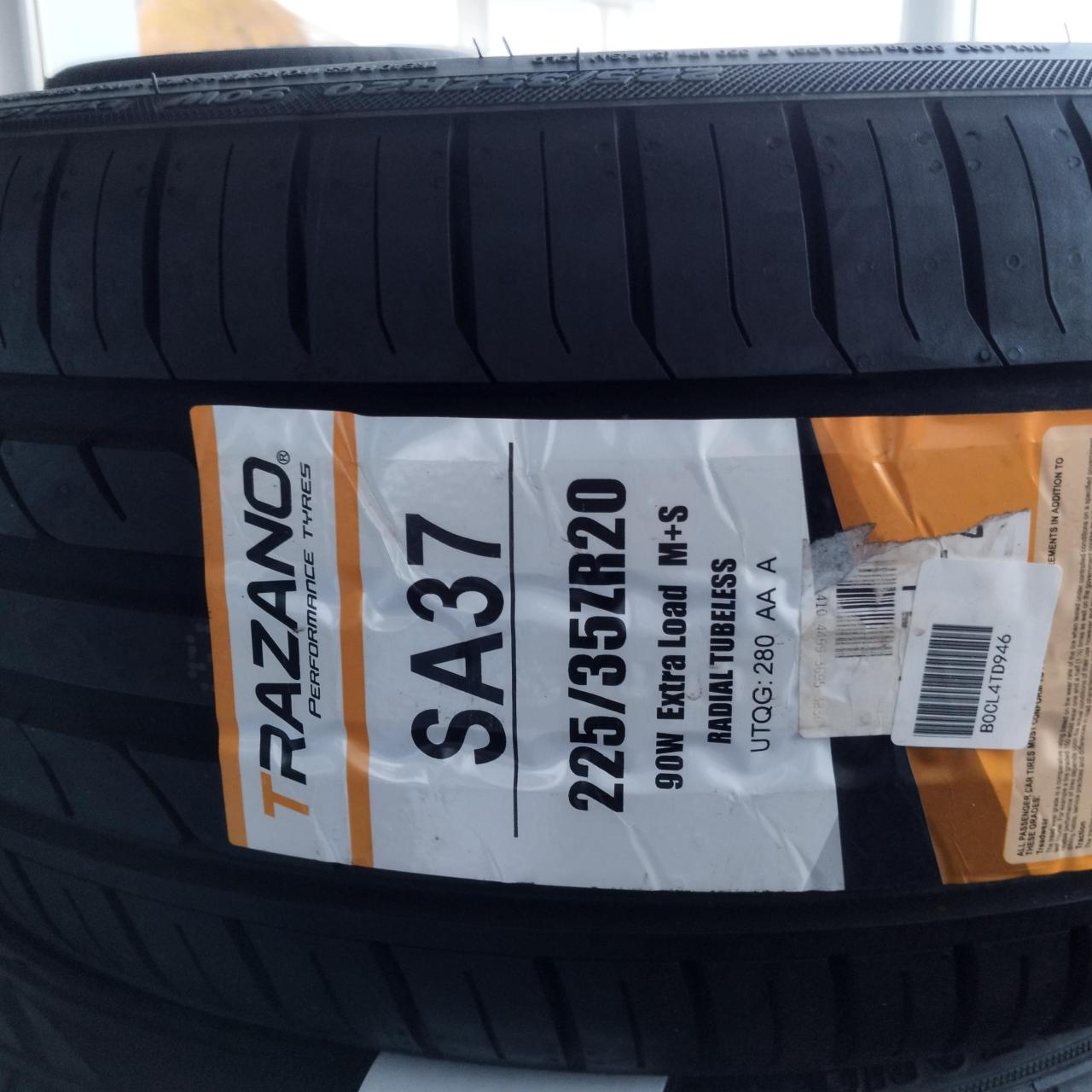 トラザノ(Trazano) SA37 225/35R20 | 新古品 | アップガレージ 青森三沢店 | カー用品 タイヤ 20インチタイヤを通販で購入する | 中古カー＆バイク用品の販売なら ...