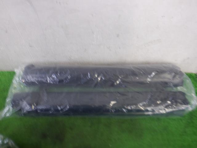 値下げしました TERZO EM45 サーフボード積載用キット 2枚積み(ボードクッション付) | カー用品 キャリアを通販で購入する | 中古カー＆バイク用品の販売ならアップガレージ