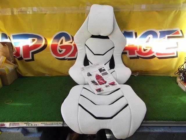 更に値下げしました!トリコローレ DSC-02 ゼフィロス ドライビング サポートクッション | 新古品 | アップガレージ 奈良橿原店 ...