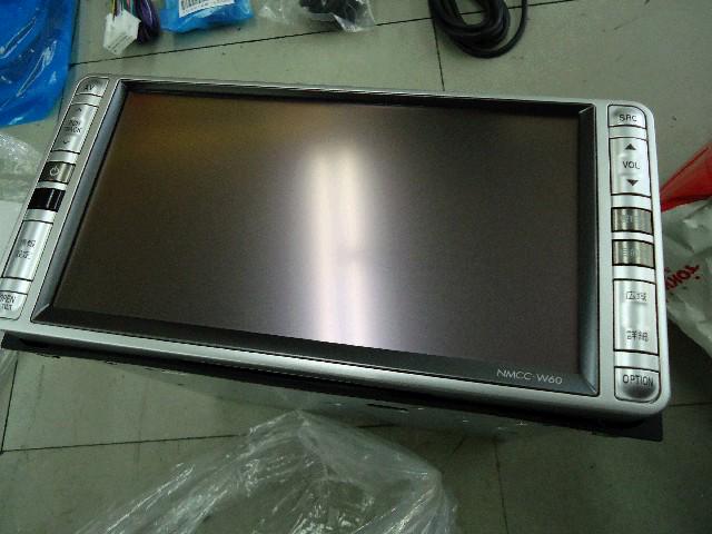 ダイハツ純正(DAIHATSU)純正オプション/Clarion製 NMCC-W60(ワイド7型ワンセグ CD/SDD AV-Naviシステム) ’10モデル | 新古品 | アップガレージ ...