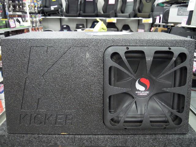 KICKER(キッカー) SOLO-BARIC S12L7 | カー用品 スピーカー サブウーハースピーカーBOX付を通販で購入する | 中古 ...
