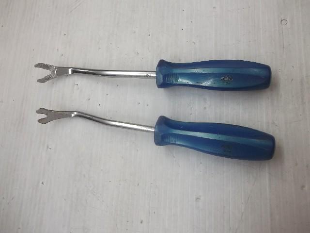 MAC TOOLS 内装剥がし UR1 UR0 | 中古品 | アップガレージ 熊本店 | カー用品 メンテナンス 工具を通販で購入する | 中古カー＆バイク用品の販売ならアップガレージ