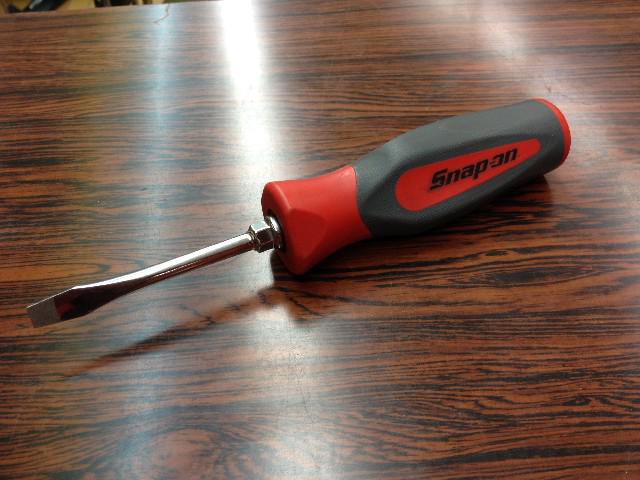 Snap-on D542620 マイナスドライバー | カー用品 メンテナンス 工具を通販で購入する | 中古カー＆バイク用品の販売ならアップガレージ