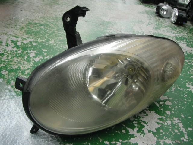 日産 K12マーチ純正 ハロゲンヘッドライト (ICHIKOH 1704/HCR-102) | 中古品 | アップガレージ 大阪門真店 ...