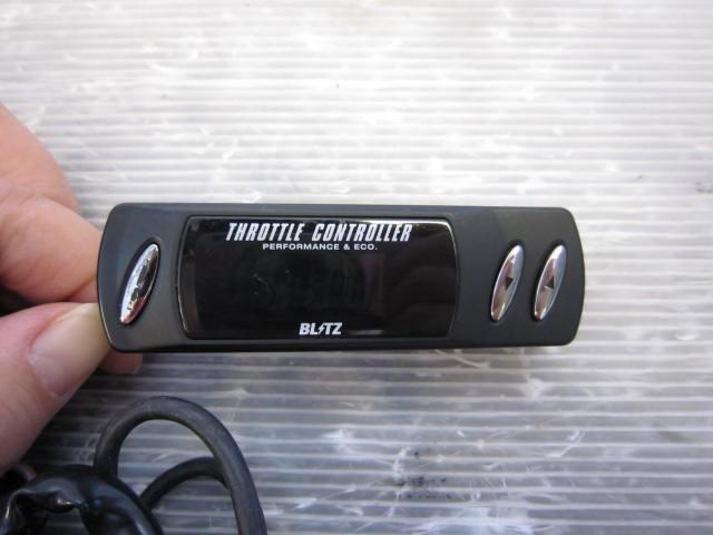 BLITZ（ブリッツ） THROTTLE CONTROLLER TRC 03D/06 | カー用品 電装系 チューニング電装を通販で購入する | 中古カー＆バイク用品の販売ならアップガレージ