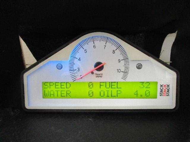 ☆マルチディスプレイのスタックメーター!!☆SARD STACK ST8100ディスプレイシステム | 中古品 | アップガレージ 埼玉入間店 ...