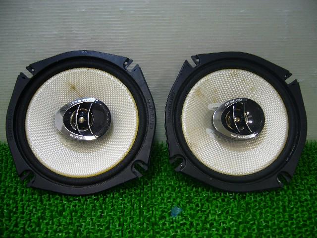 carrozzeria TS-F1700 ★ナイスサウンド奏でます★ | カー用品 スピーカー 埋め込みスピーカーを通販で購入する | 中古 ...