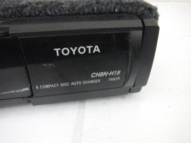 TOYOTA CH8N-H19 (74839) | 中古品 | アップガレージ 大阪門真店 | カー用品 ヘッドユニット CDチェンジャーを ...