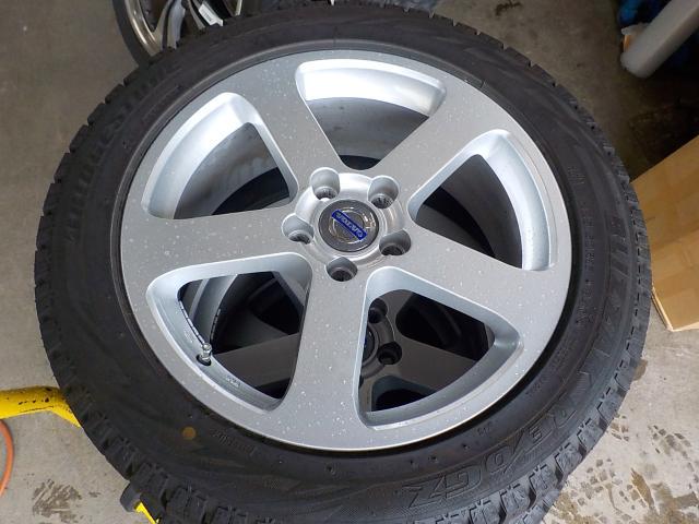 【ボルボV40用】AUTOMOBILE TECHNIK VST + BRIDGESTONE（ブリヂストン） BLIZZAK REVOGZ ...