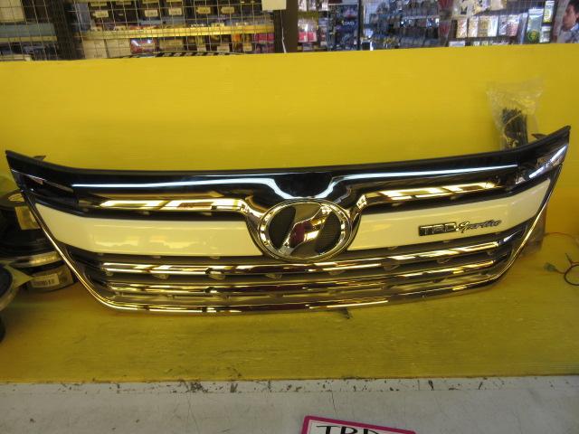 Grill garnish | Used | UPGARAGE utsunomiyaten | Automobile Parts Body ...
