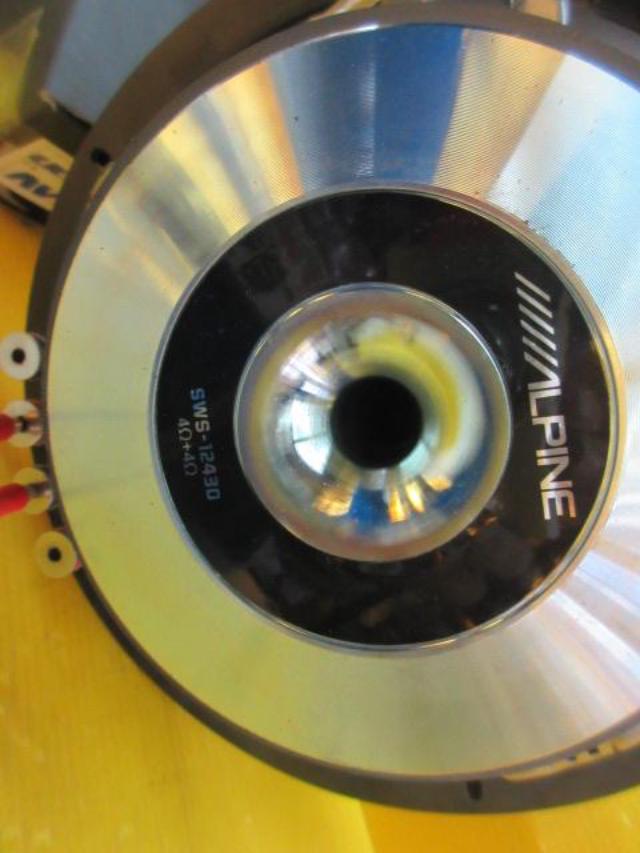 ALPINE SWS-1243D USアルパインTypeS | カー用品 スピーカー サブウーハースピーカーを通販で購入する | 中古カー ...