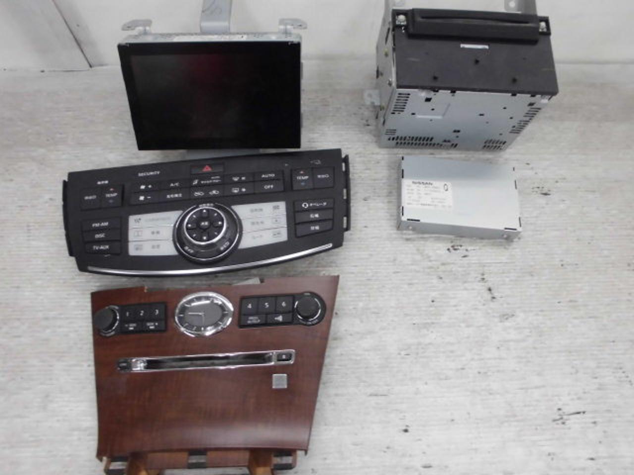 ワケアリ NISSAN Y50フーガ 前期純正ナビユニットセット | カー用品 カーナビ(地デジ） その他カーナビ(地デジ)を通販で購入する ...