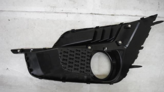 SUBARU GP2インプレッサスポーツ後期純正 フォグランプガーニッシュ (C130100980 57731FJ280/300 ...