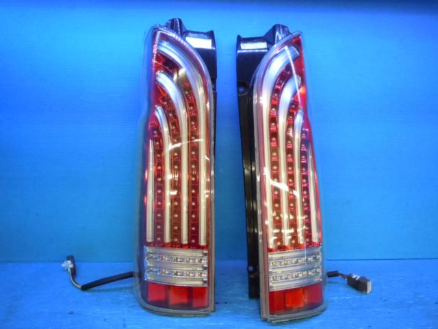 HELIOS 200系 LEDビーム テールランプ | カー用品 ボディパーツ テールレンズを通販で購入する | 中古カー＆バイク用品の販売 ...