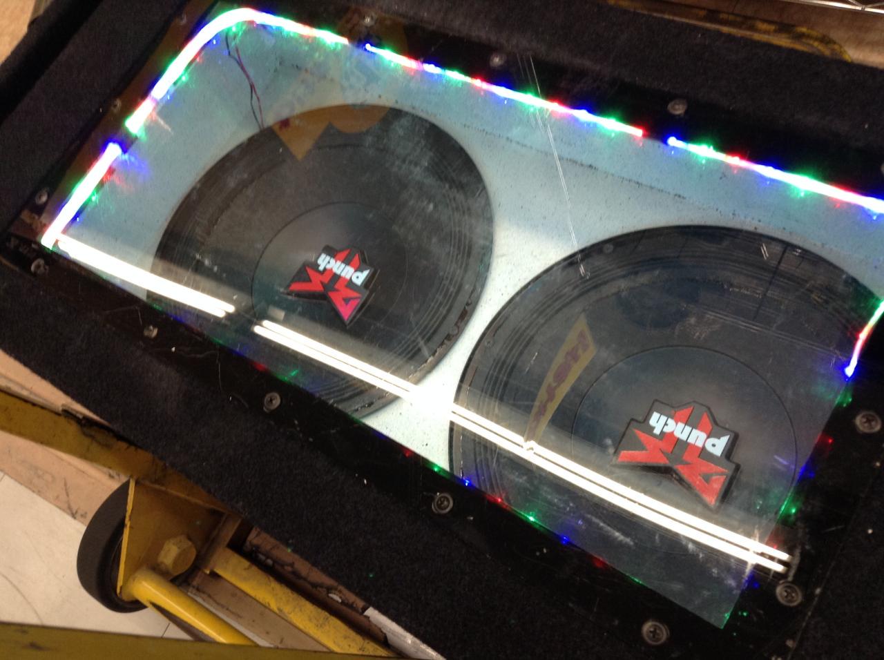 ワケアリ Rockford(ロックフォード) 30cm2発入りBOXウーファー | カー用品 スピーカー サブウーハースピーカーBOX付を通販 ...