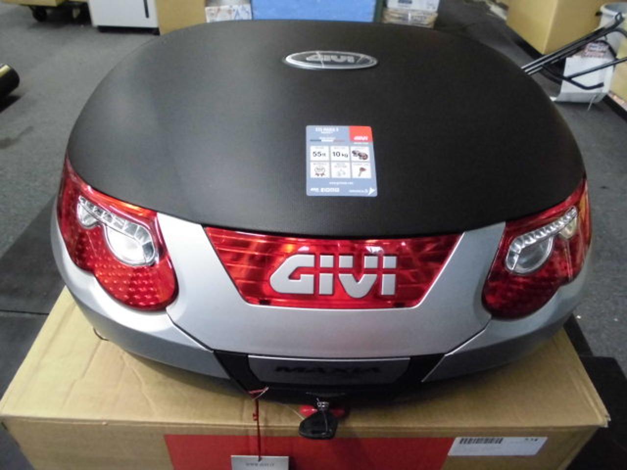 GIVI(ジビ) E55 MAXIMA トップケース 品番70902 | バイク用品 ツーリング用品 BOX(二輪)を通販で購入する | 中古 ...