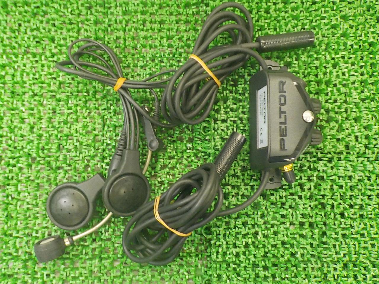 PELTOR FMT120 ラリーインカム ★珍しい一品♪早い者勝ち!!★ | 中古品 | アップガレージ 練馬店 | カー用品 その他(カー ...