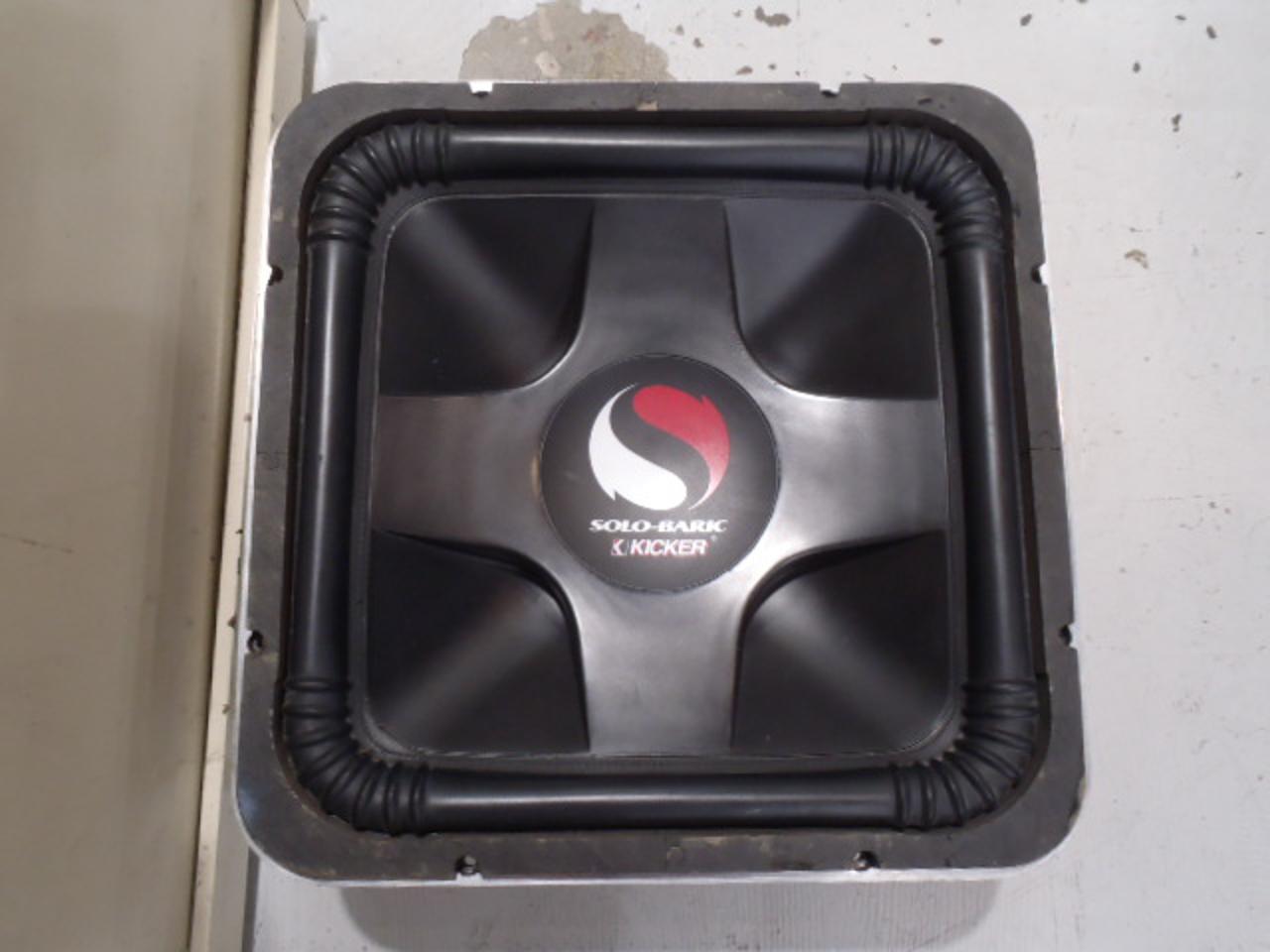 KICKER SOLO-BARIC S15L7 四角ウーハー | 中古品 | アップガレージ 岡崎宇頭店 | カー用品 スピーカー チュー ...