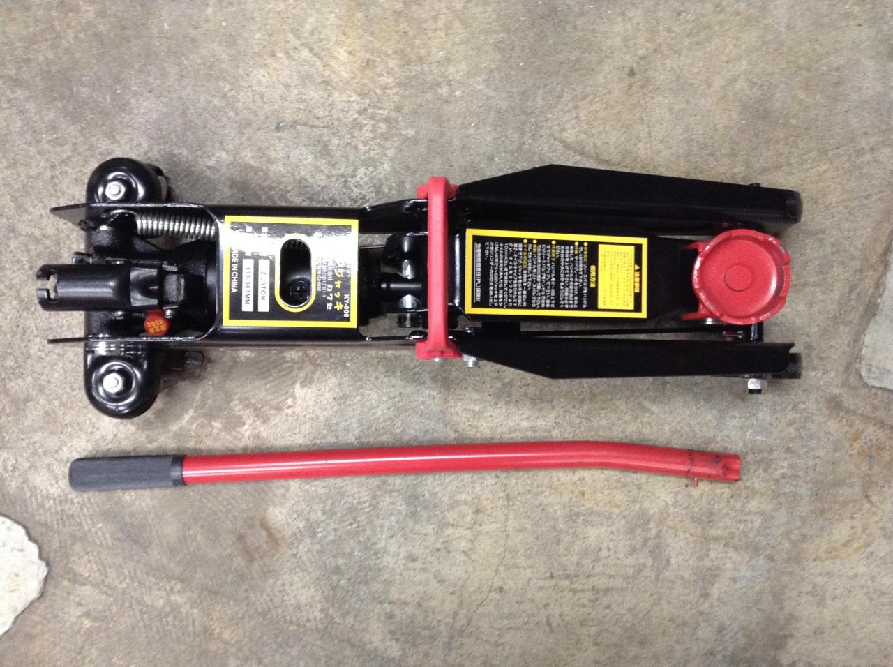 カワセ 油圧式フロアジャッキ KY-006 | 中古品 | アップガレージ 千葉中央店 | カー用品 メンテナンス 工具を通販で購入する ...