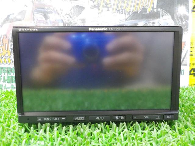 Panasonic CN-E205D | 中古品 | アップガレージ 国立府中インター店 | カー用品 カーナビ(地デジ） AV一体メモリーナビ（地デジ）を通販で購入する | 中古カー＆バイク ...