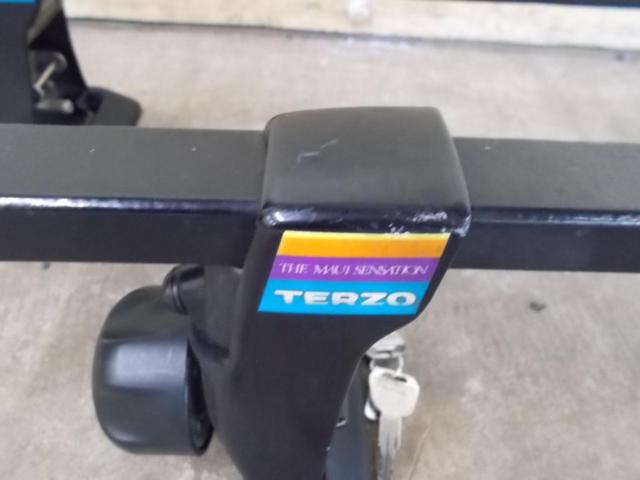 TERZO EF1 ルーフオンベースキャリア + EA63 ロックノブ | 中古品 | アップガレージ 千葉成田店 | カー用品 キャリアを通販で購入する | 中古カー＆バイク用品の販売なら ...