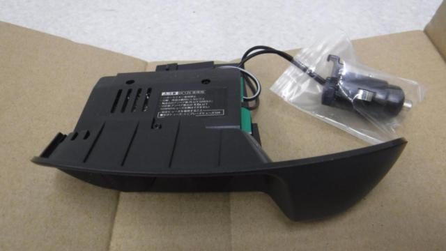 DAIHATSU LA600Sタント純正OP USB電源ボックス 【XD-5/ADTNL001BL】 | カー用品 電装系 チューニング電装を通販で購入する | 中古カー＆バイク用品の販売なら ...