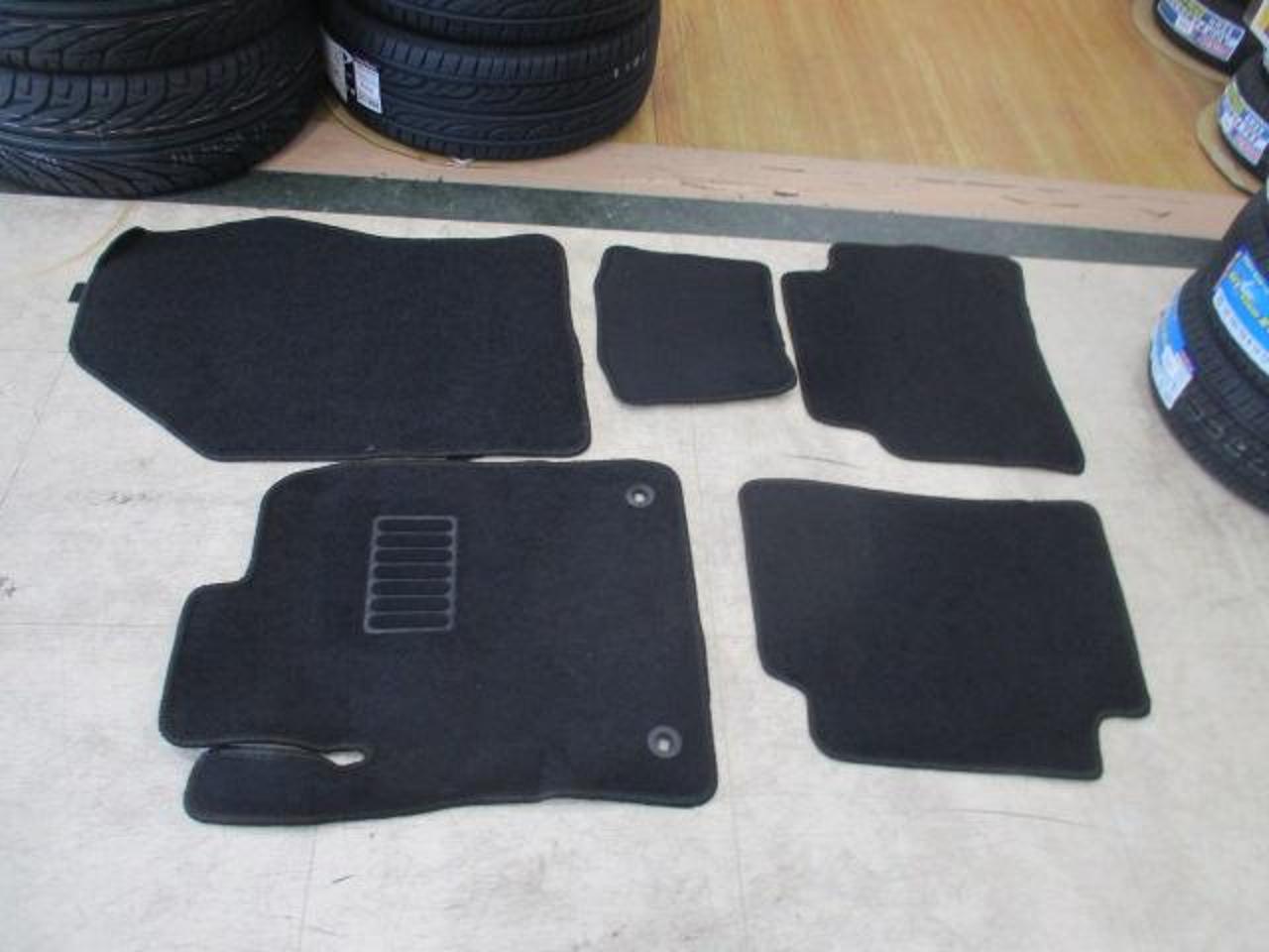 ★値下げしました★ メーカー不明 フロアマット | カー用品 インテリア その他インテリアを通販で購入する | 中古カー＆バイク用品の販売なら ...