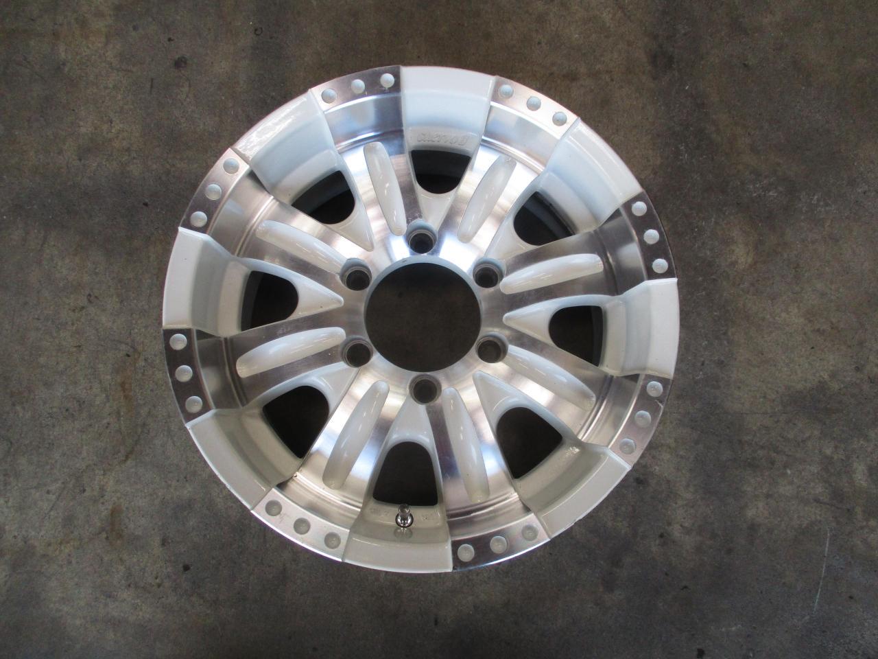 ☆値下しました!☆ FLEDERMAUS CUERVO 8 (for HIACE) | カー用品 アルミホイール 16インチホイールを通販で ...