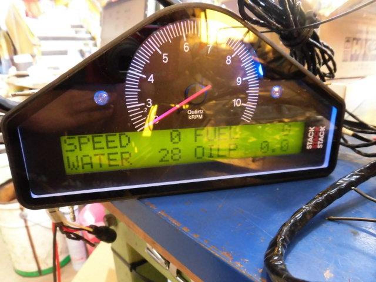 SARD STACK ST8100 あこがれのスタックメーター レーシー内装造りにどうでしょうか? | カー用品 メーター系 メーターを通販で ...