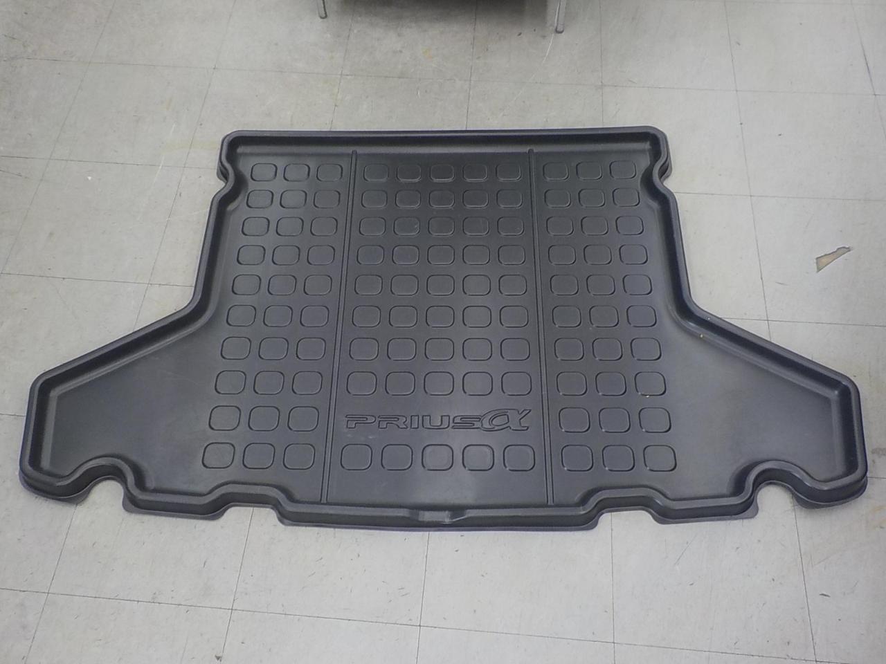 TOYOTA プリウスα純正OPトランクマット | カー用品 インテリア その他インテリアを通販で購入する | 中古カー＆バイク用品の販売なら ...
