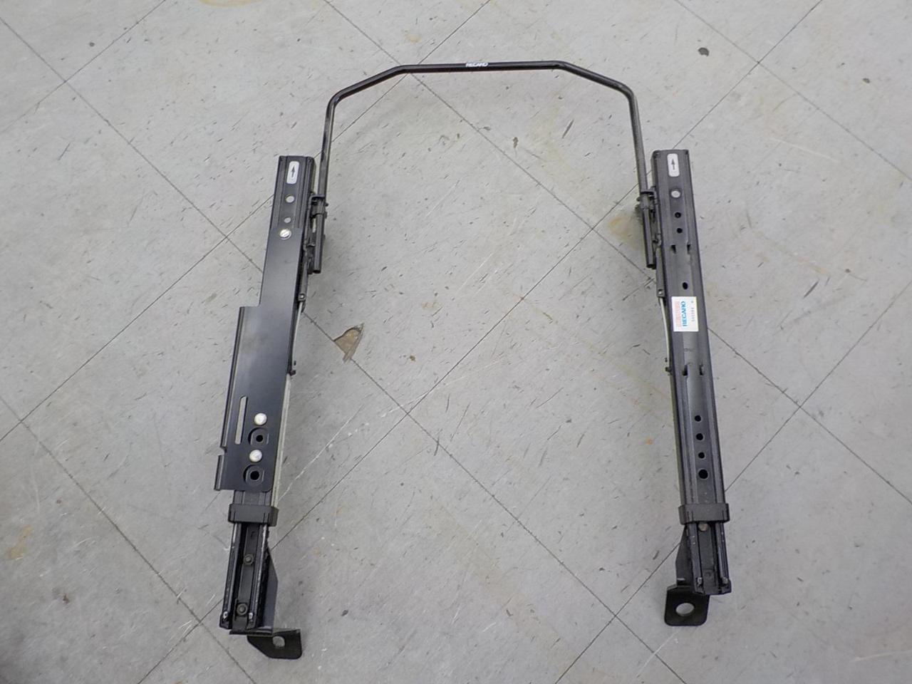 RECARO 右側 シートレール | 中古品 | アップガレージ 平塚店 | カー用品 シート シートレール(レカロ)を通販で購入する ...