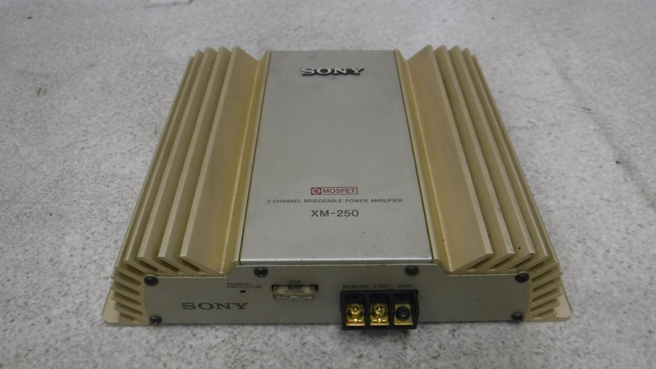 値下げしました SONY(ソニー) XM-250 | カー用品 アンプを通販で購入する | 中古カー＆バイク用品の販売ならアップガレージ