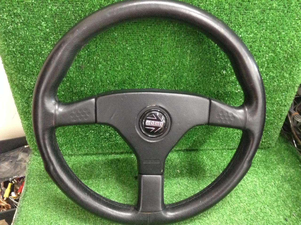 MOMO TYP V36 | やや傷や汚れあり | アップガレージ 柏沼南店 | カー用品 インテリア ステアリングを通販で購入する | 中古 ...