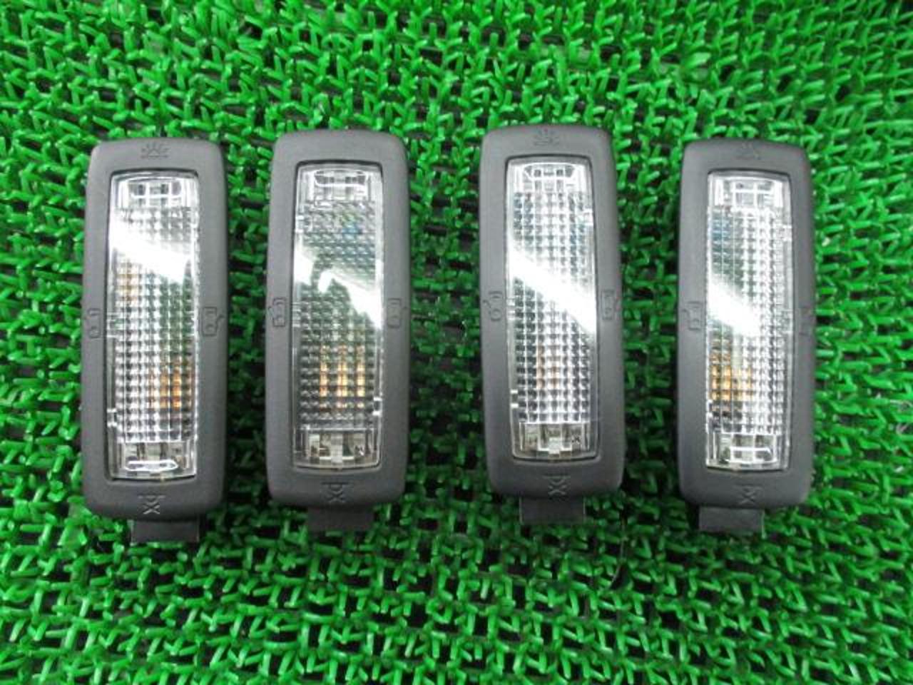 ダイハツ純正 ルームランプユニット | カー用品 電装系 その他電装系を通販で購入する | 中古カー＆バイク用品の販売ならアップガレージ