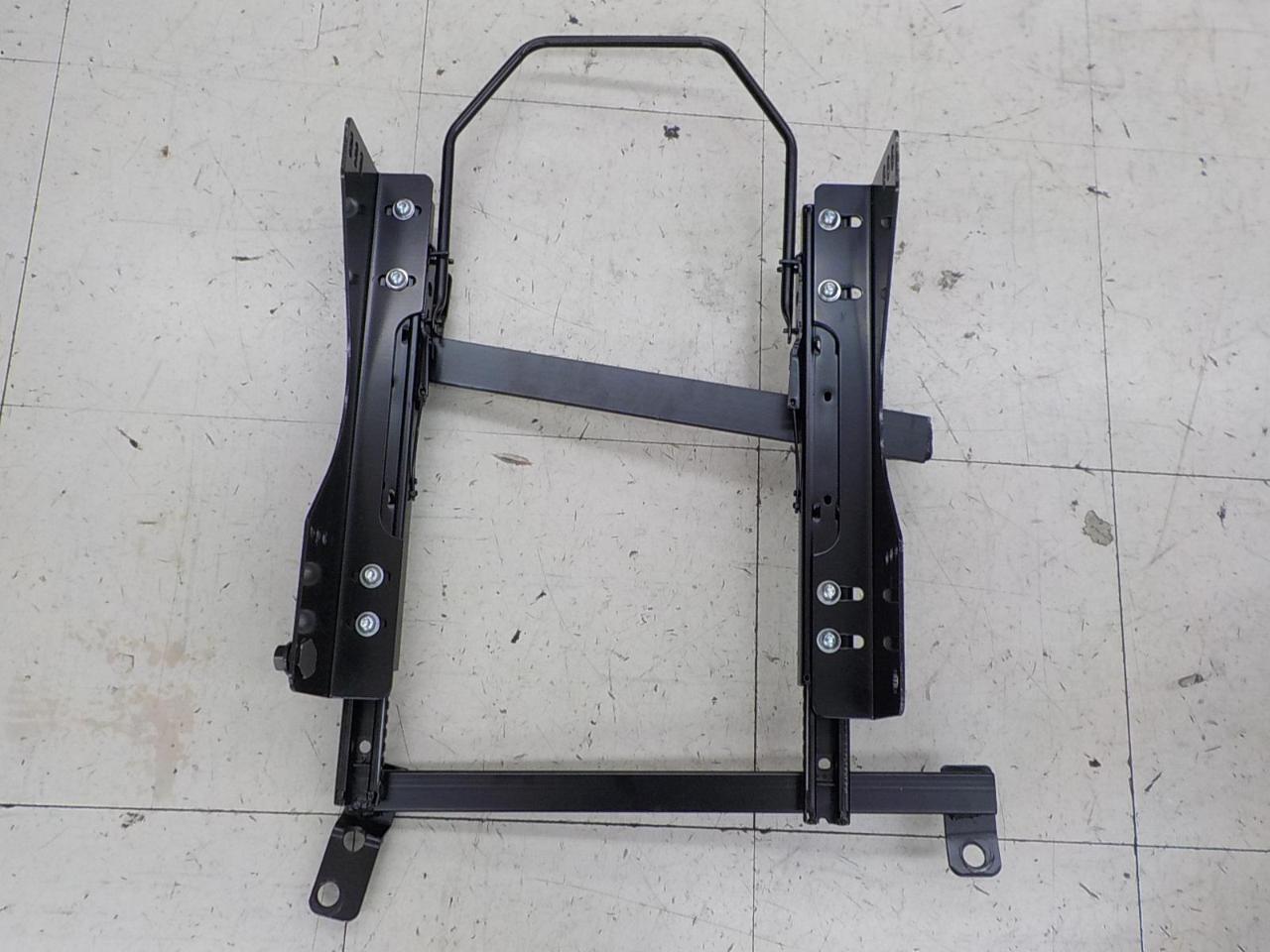 【RX-8】BRIDE(ブリッド) シートレール | 中古品 | アップガレージ 東村山店 | カー用品 シート シートレール(ブリッド)を ...