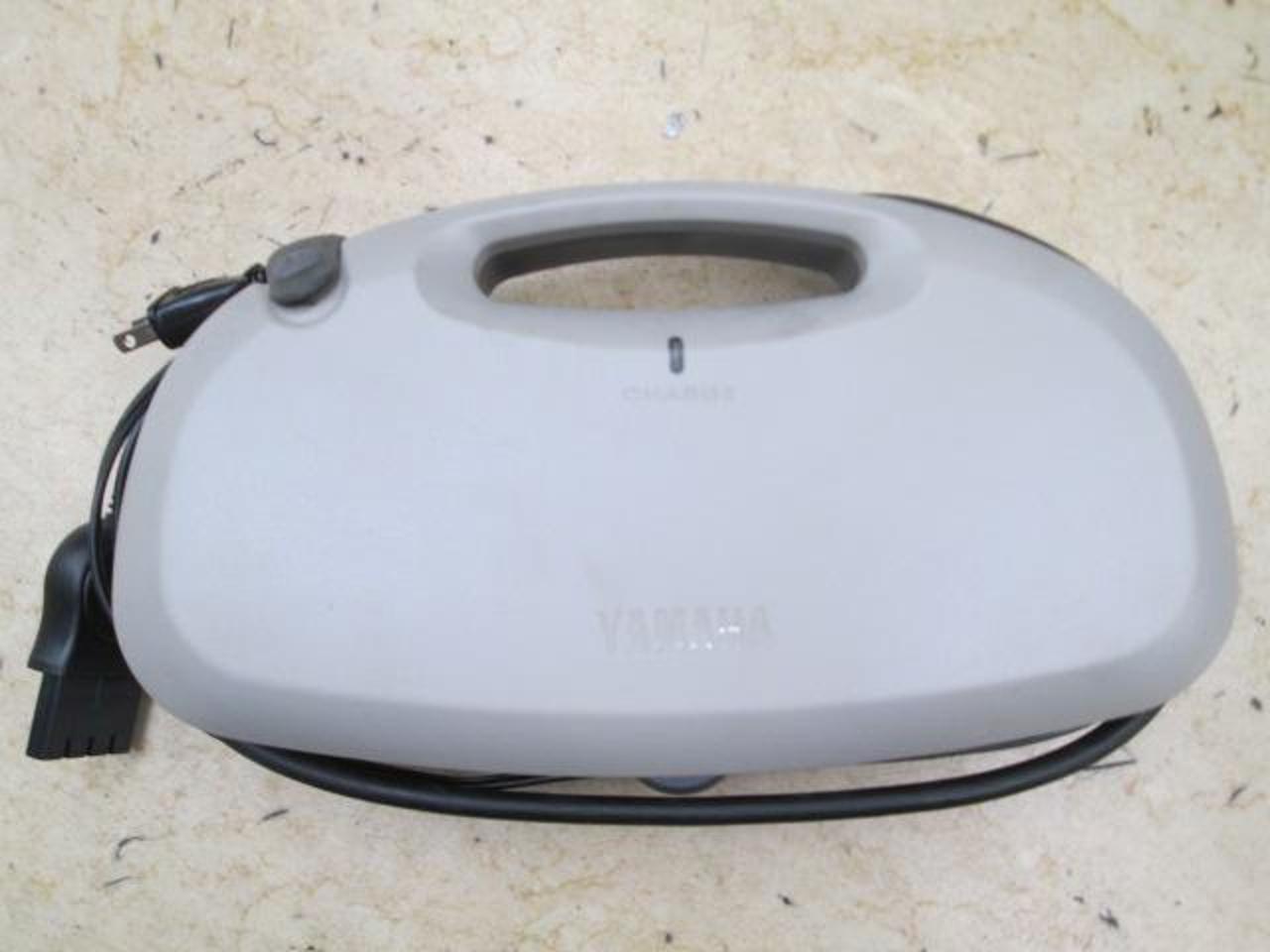 YAMAHA 充電器 5UY-82107-00 パッソル | 中古品 | アップガレージ 福岡博多店 | バイク用品 電装品 その他電装品 ...